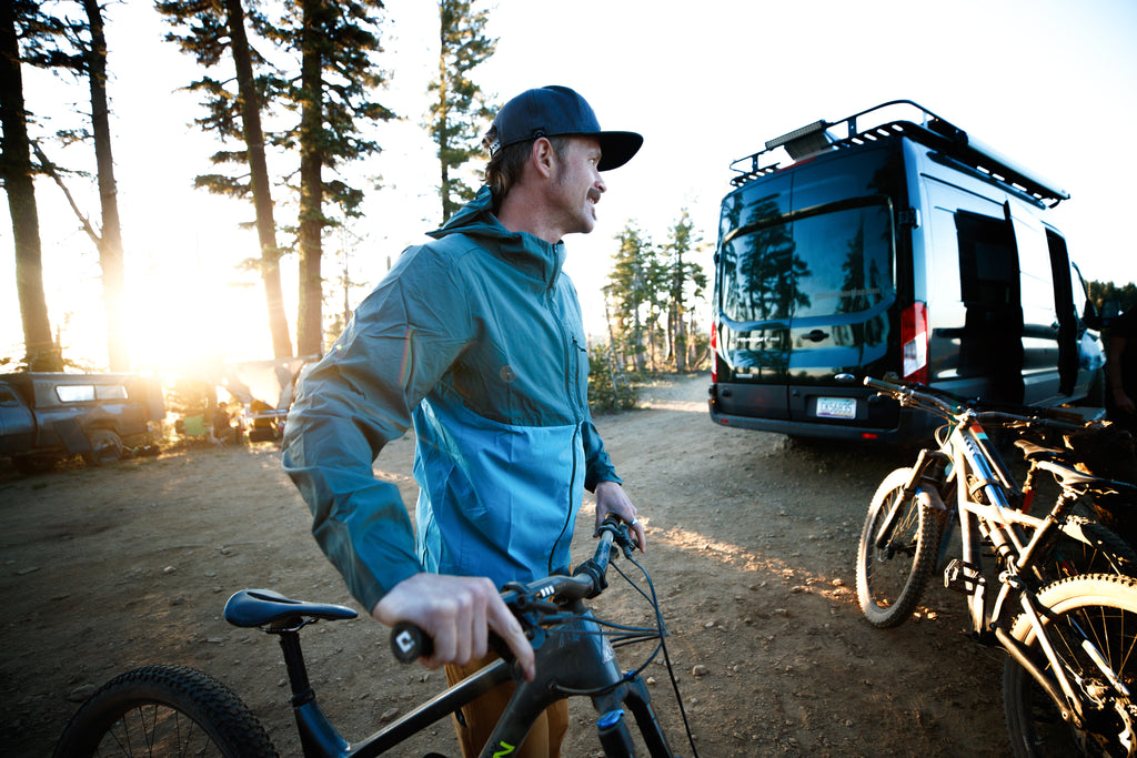 Outside Buyer's Guide Includes Tia Short, Davis Jacket – Flylow Gear